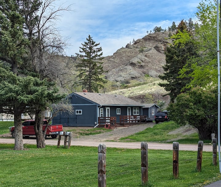 Hardy Creek Hideaway - Cascade, MT