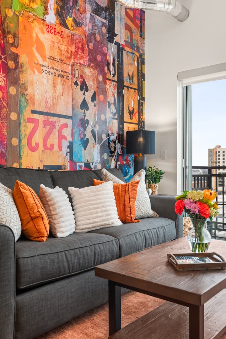 King, Rockn' Retreat, 4 Blocks 2 Broad, Cozy Stay! - Nashville, TN