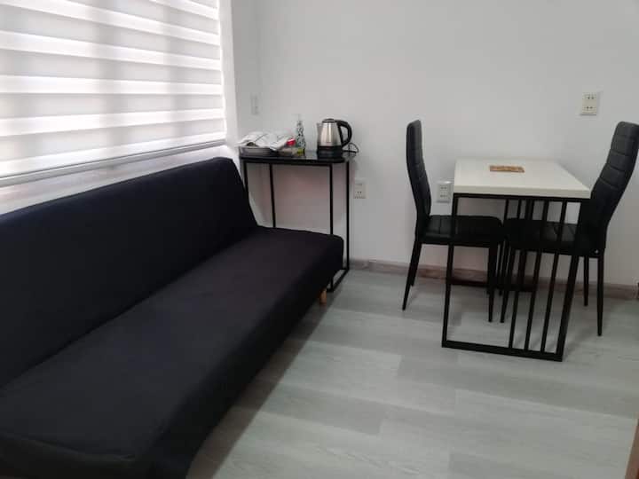 Luminoso En Centro Histórico, Parejas, Wifi Rápido - Sucre