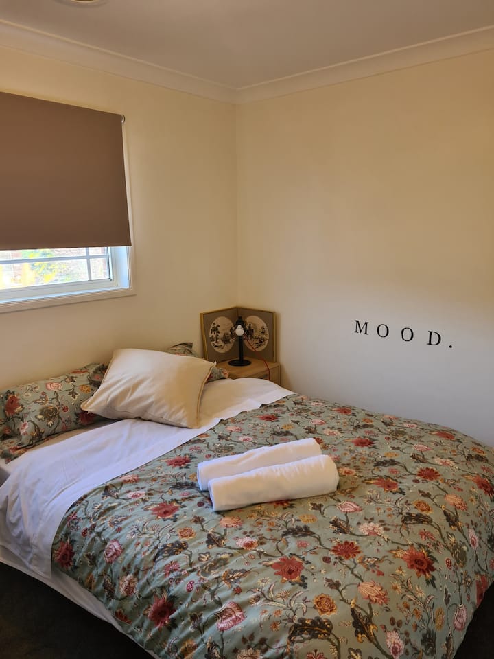 Queen Room Street View: Home Of Heaven - Canberra