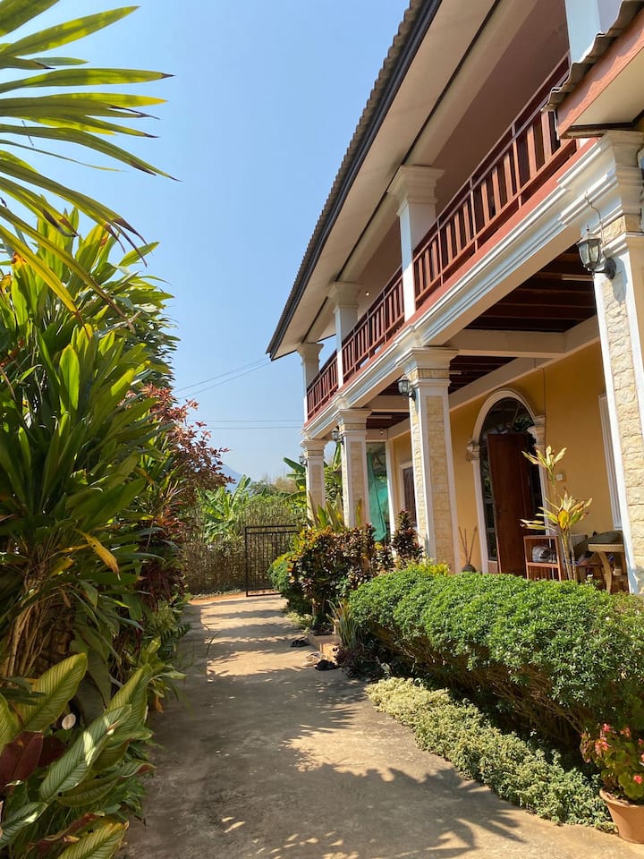 Traditional Home #6, Bth+dble Bd - Laos