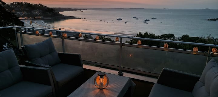 Trois Pièces Avec Superbe Vue Mer - Perros-Guirec