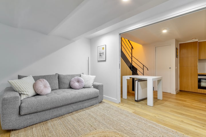 Duplex Moderne Neuf / Proche Champs Elysées 6pax - Paris