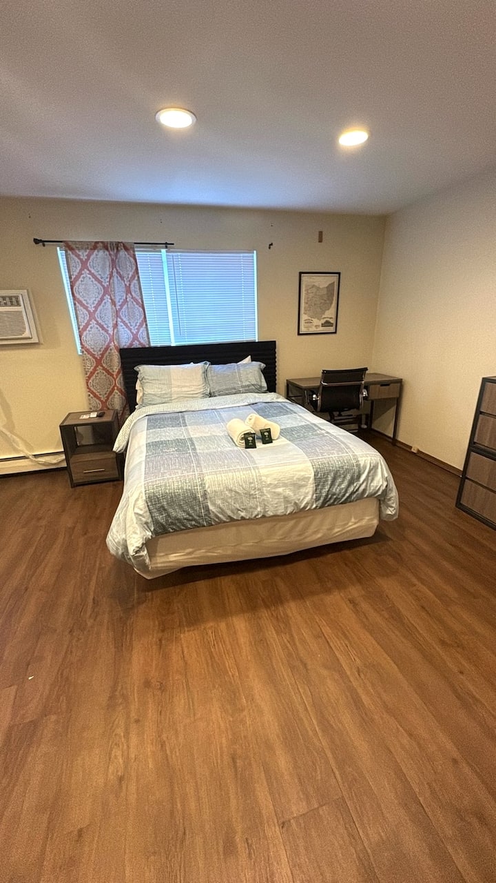 Furnished Cute Studio In Campus - Ohio