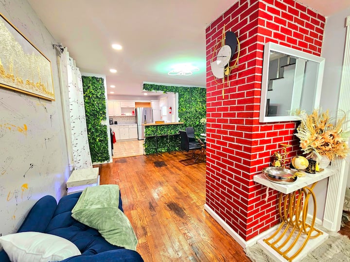 Comfortable Home Near American Dream Mall - Belleville, NJ