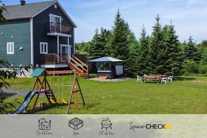 Chalet Le Vert | Spa & Bbq | Golf - Sainte-Agathe-des-Monts