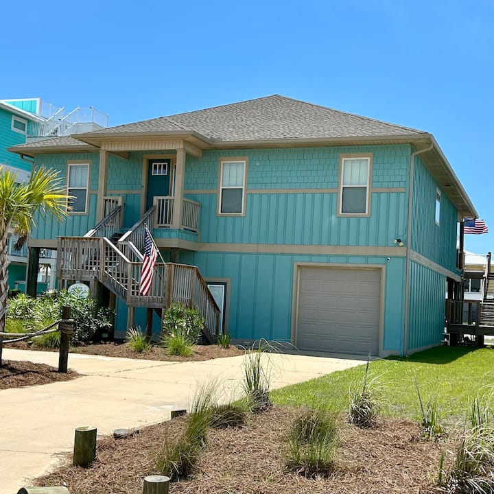 Sleeps 15, Dock, Canal, Steps To Beach, Game Room - Navarre, FL