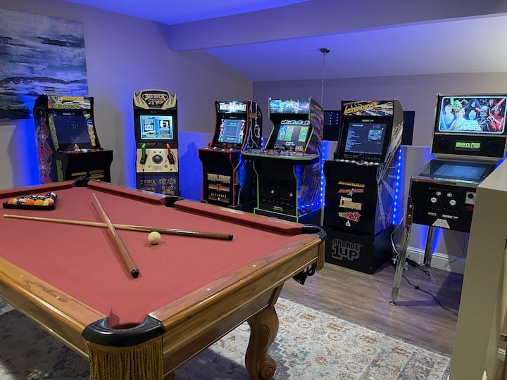 Stunning 3br: Pool Table, Arcades, Chic Comfort - Daly City