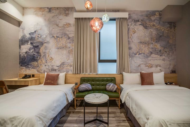 三人房/西門町/捷運站6分鐘/獨立衛浴/wifi/2張床/台北 - 板橋區