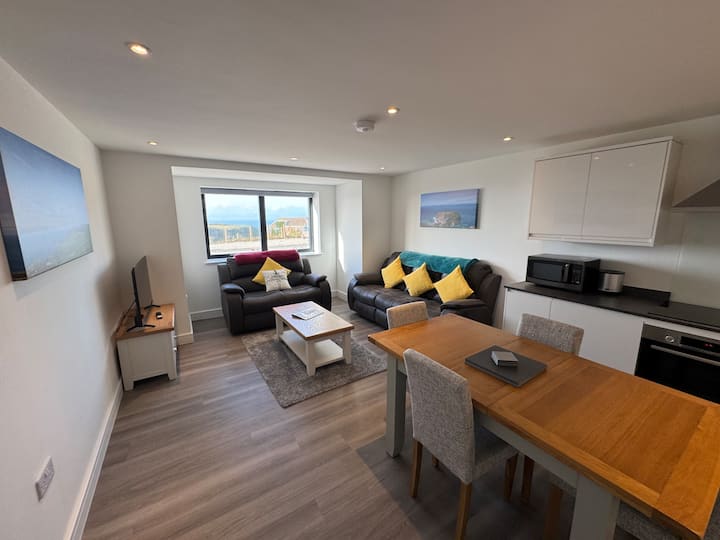 Pendragon Uninterrupted Costal View 2 Bed Sleeps 5 - Tintagel