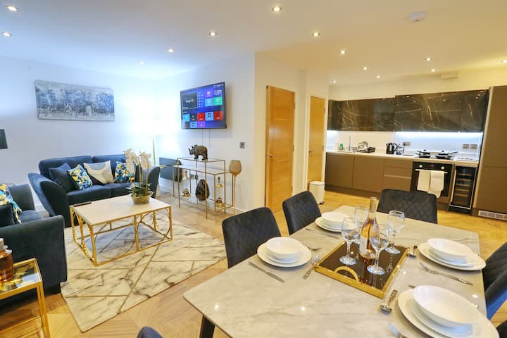 Luxury Apartment 7 Mins Walk To Salford Central - Salford