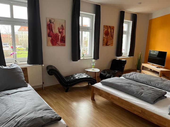 Fewo "Franzi" 5 Personen, Zentrale Lage, Parkplatz - Dessau