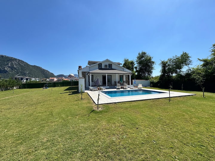 Villa Irem No:2 4 Yatak Odalı ÖZel Havuzlu Villa - Dalyan