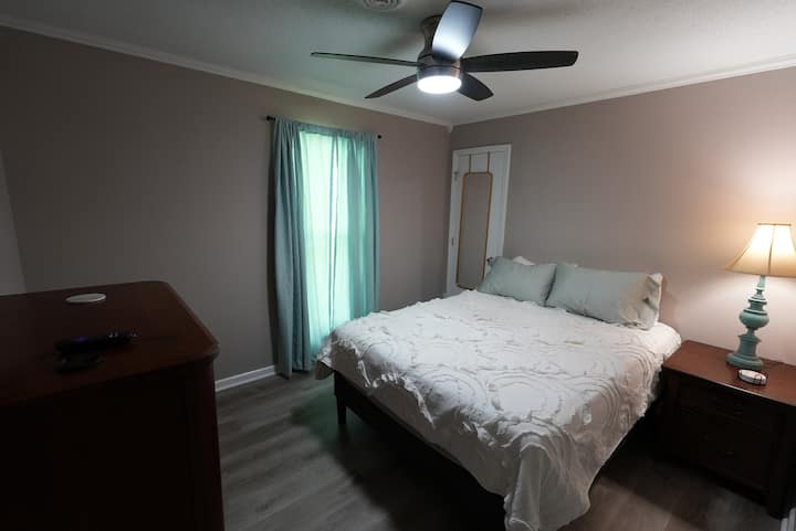 Irondale Getaway - Birmingham, AL