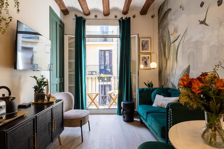 Designer Gem Urban Escape In Central Barcelona - Barcelona