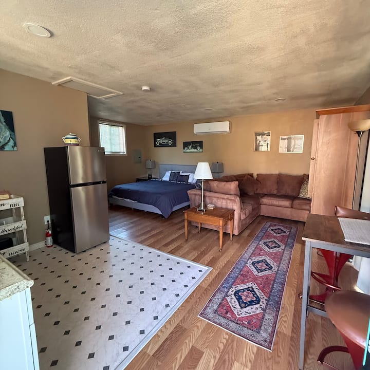 Cozy Casita: Views + Dog Friendly - Sedona, AZ