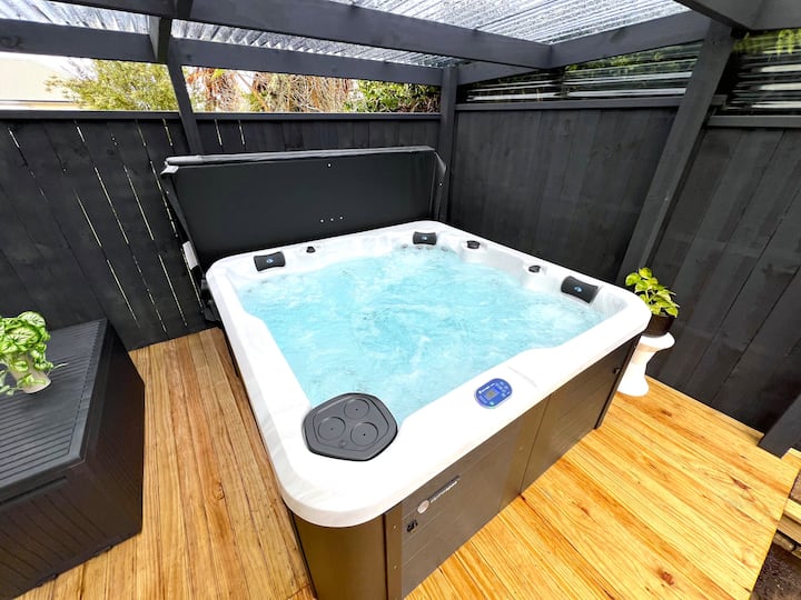 Parkview Holiday Home With Spa Pool/jacuzzi - Rotorua