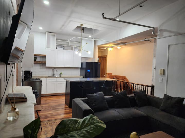 Two Bedroom Flat In Historic Brownstone - Woodhaven - Queens NY