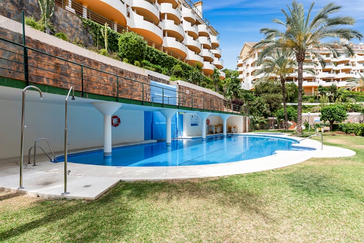 Duplex In Puerto Banus By Costarentals - Ref M40 - Marbella