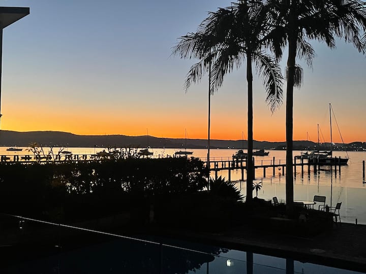 Saratoga Sunset


Stra  67030 - Gosford