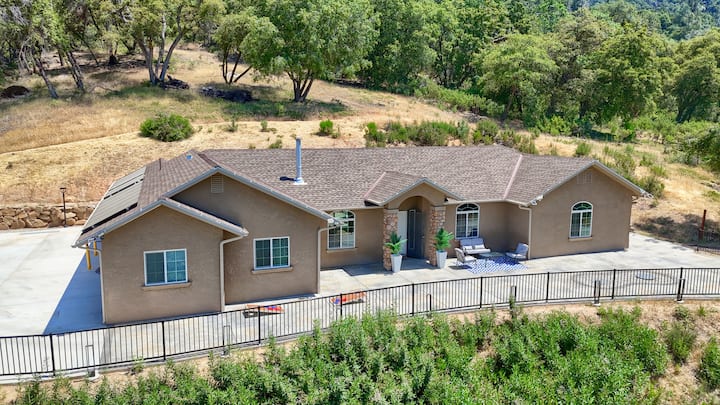 Villa Nr. Yosemite, Bass Lake, Oakhurst W/ Views - Fish Camp, CA