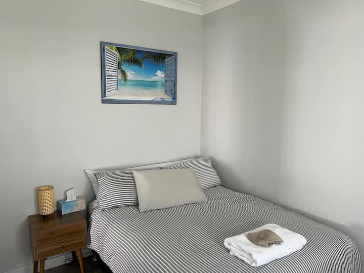 Very Comfortable Double Bed For Good Night Sleep - Waratah