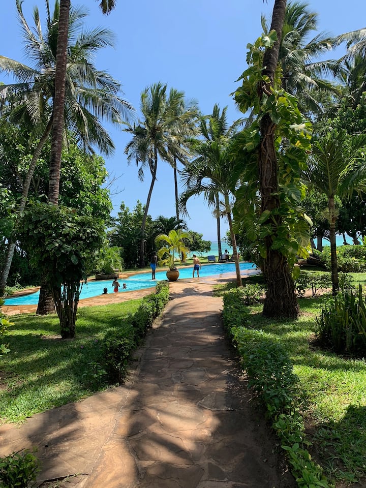 Fun & Endless Beach Vibes @Maridadi Tulivu_tamani - Diani Beach