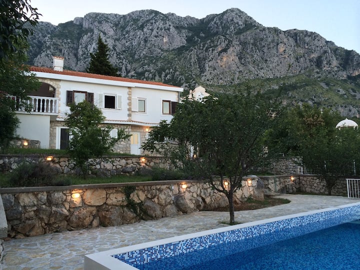 The French House In Blizikuce With Large Garden - Montenegro