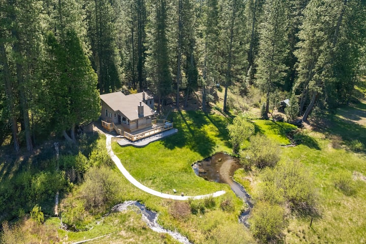 Mccloud Meadow Retreat - McCloud, CA
