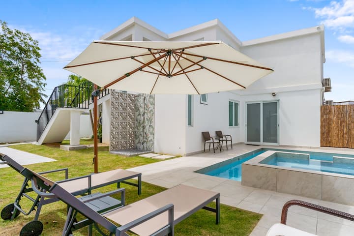 Boho Villa: Ada-friendly, Pool, Steps To Beach - Puerto Rico