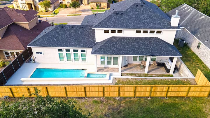 298) 5 Bedrooms/ Fenced Yard/ New Construction! - コーパス・クリスティ, TX