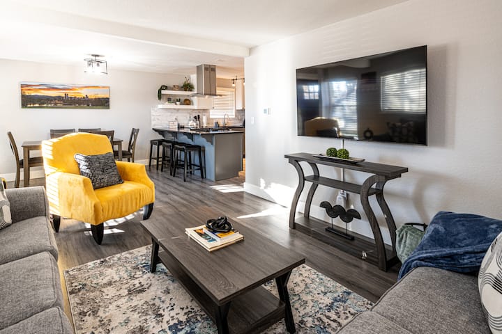 Modern Family Retreat | Near Red Rocks & Denver - Arvada, CO