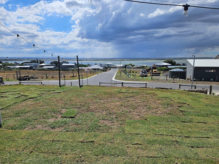 Marbles House (4 Bedrooms, 8 Beds, Sleeps 10) - Hindmarsh Island