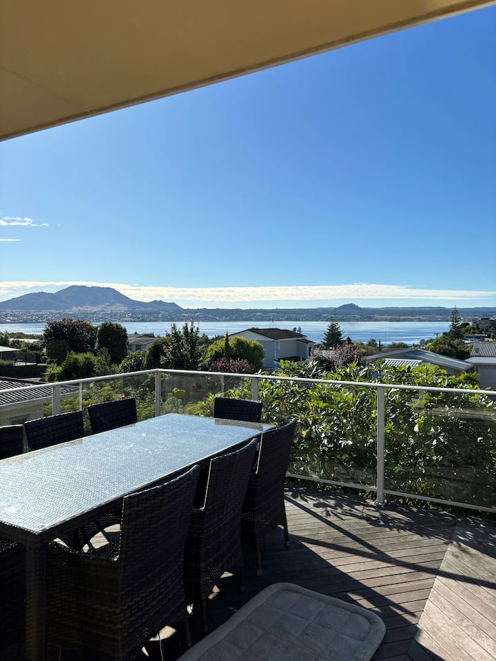 Look At That View! Whole House. - Taupō