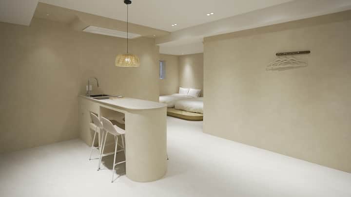 아일랜드스테이/스테이 C(401)
자쿠지객실 19평형 - Jeju-si