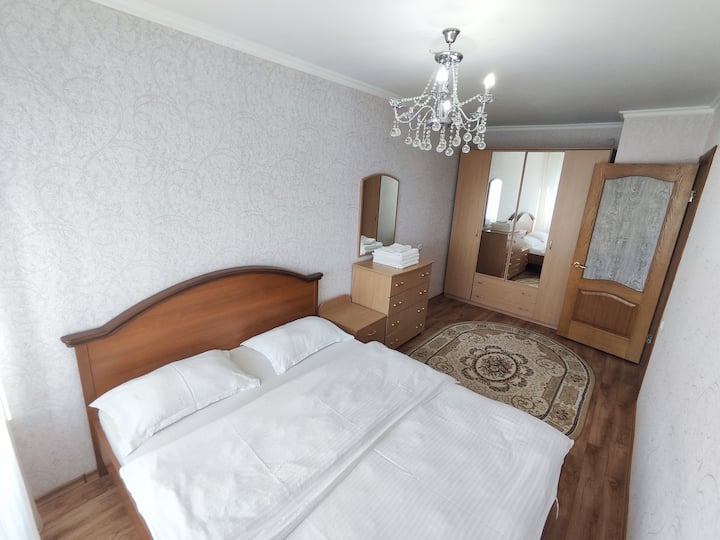 Двухкомнатная квартира в центре Костаная, в парке - Kazakhstan