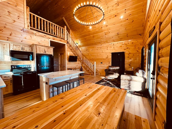 Bourbon Trail Retreat, Hot Tub-9 - Harrodsburg, KY