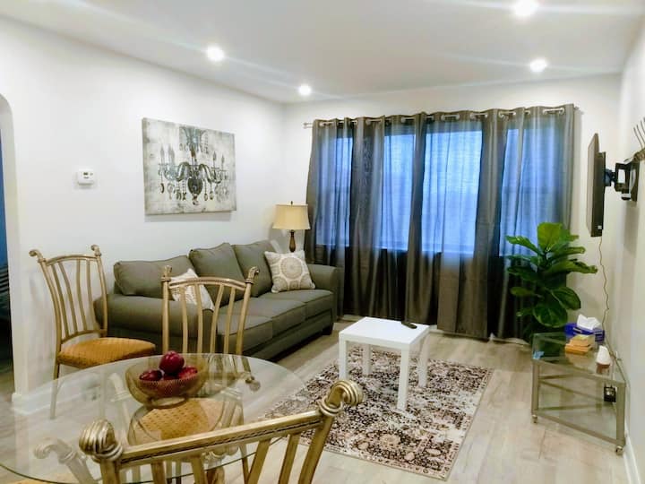 Stylish Fallsview Apartment (Long Term Stays) - Niagara Falls