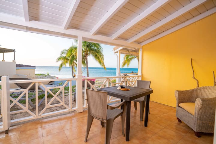 Beachfront Vila 10, Sand At Your Feet Home For 6 - Antigua and Barbuda