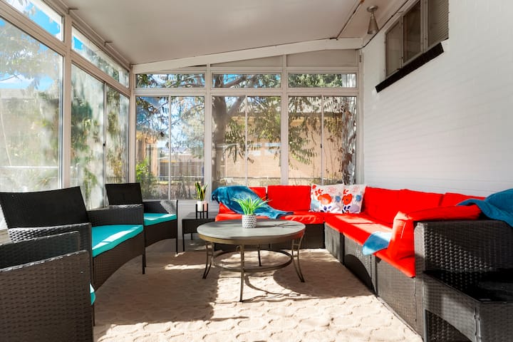 Spacious, 2 Living Spaces, Close To Everything! - Regis - Denver