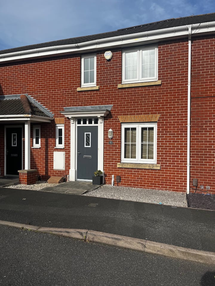 Cosy Home In Liverpool! Close To City & Football - Liverpool