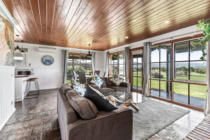 Apollo Bay Cottages - Sugarloaf Cottage - Apollo Bay