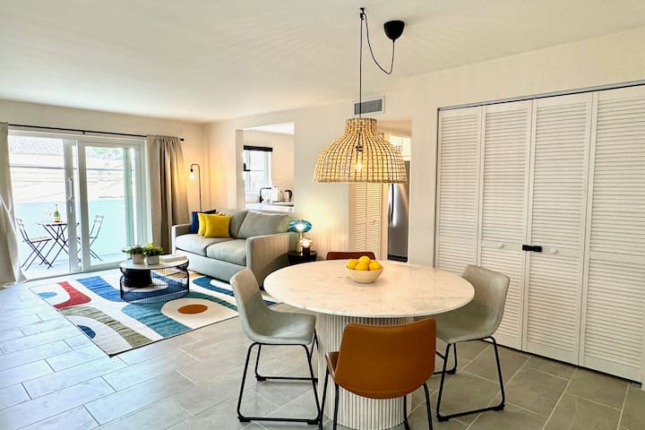 Modern / Central / Free Pkg - マイアミ・ビーチ, FL