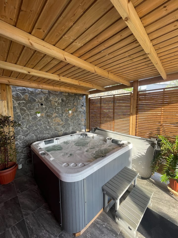 Maison La Fontaine, Avec Jacuzzi Privé - Saint-Leu
