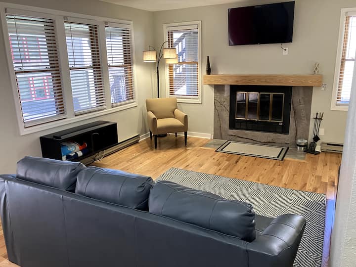 Our Cute Durango Condo W/ Fireplace - Durango, CO