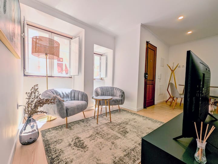 Bleisured | Central & Modern Apartment In Avenida - Lisbon