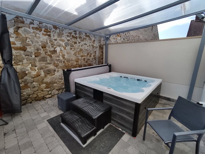 Chambre Spacieuse, Jacuzzi, Proche Parc Astérix - Senlis