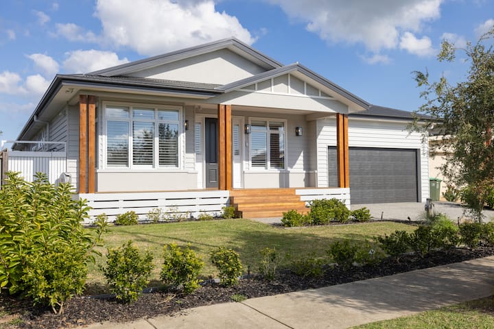 Sanctuary Of Hope By Ready Set Stay - Cowes - Phillip Island