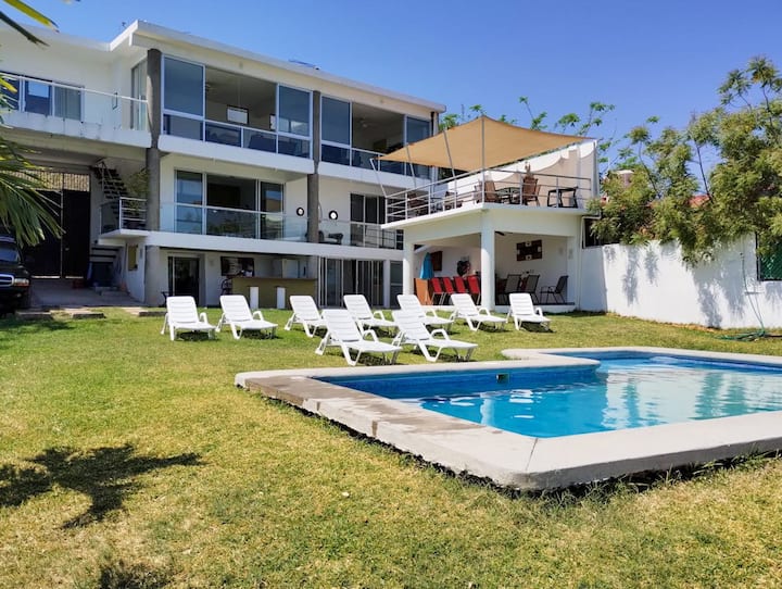Casa Vacacional: Muy Cerca De Jardines De México - Tequesquitengo