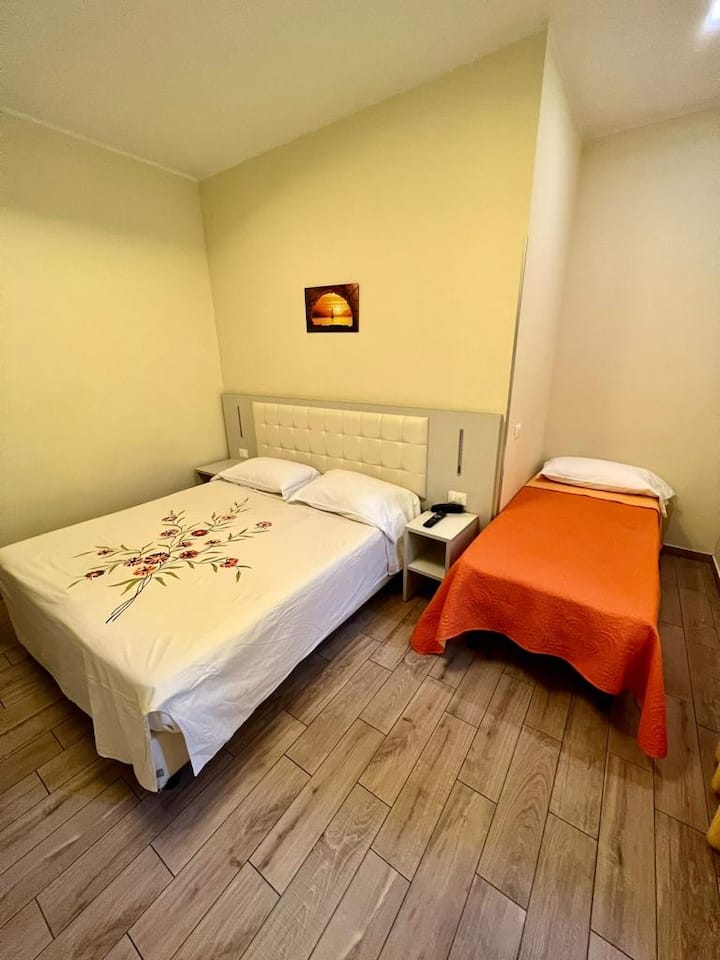 Casa Zeffirino Triple Room - Sanremo